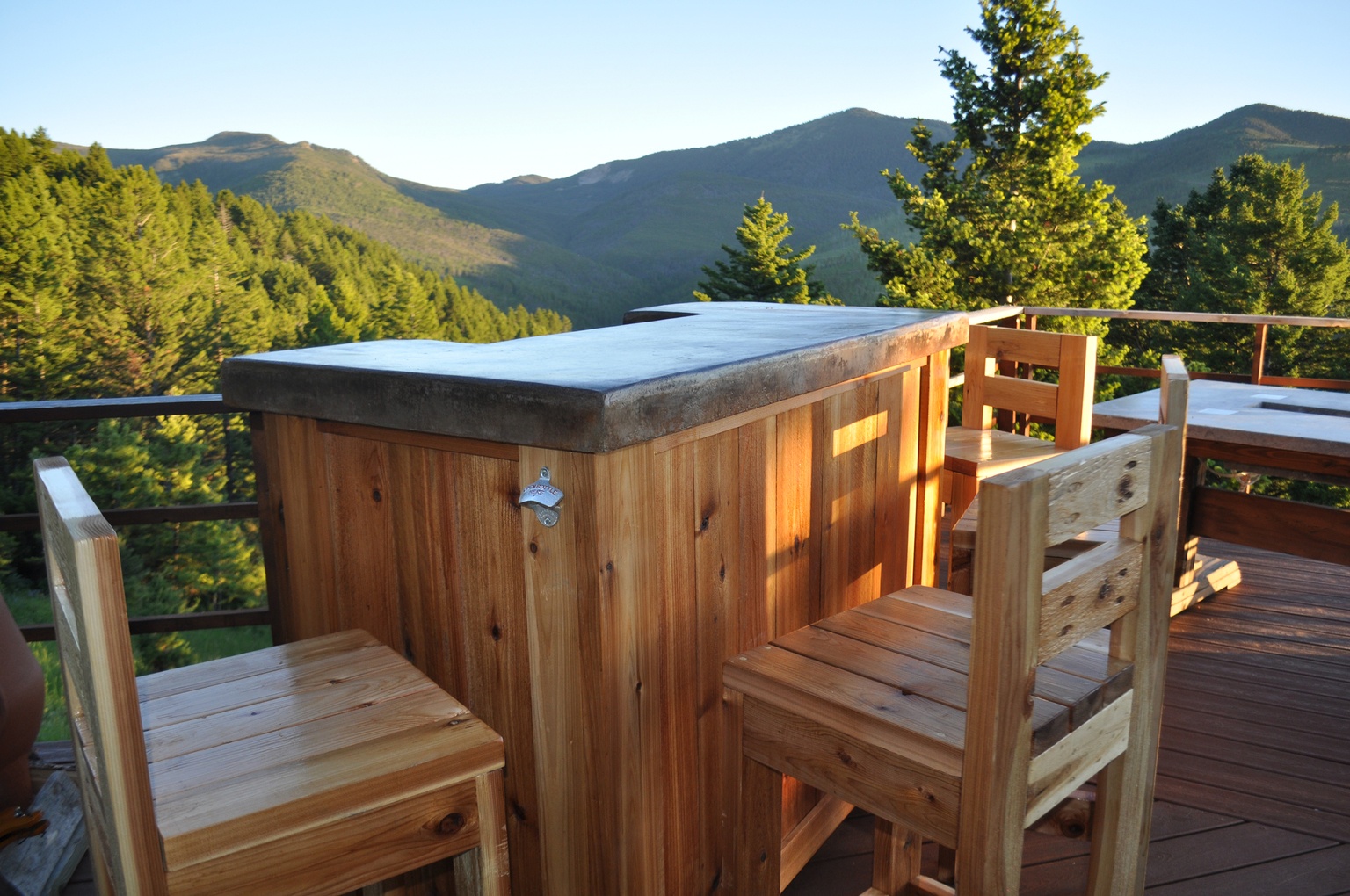Patio Bar Plans - Concrete Counter and Cedar Base